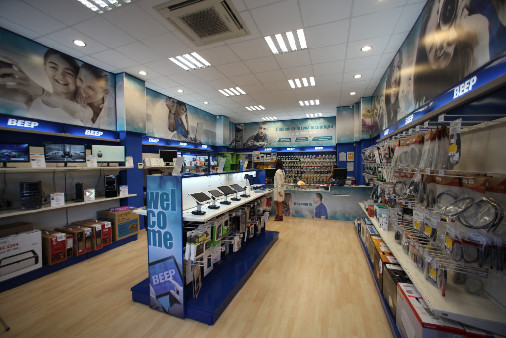Beep abre cuatro nuevas tiendas - Newsbook.es